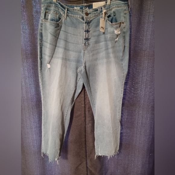a.n.a | Jeans | Ana Fitted Hip Thigh Straight Legsjeans 22 Wide | Poshmark